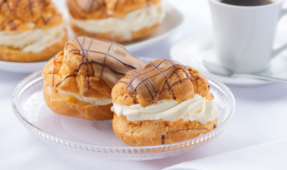 2 x Fresh Cream Coffee Renoirs. Code 463149 | CLAYTON PARK BAKERY.